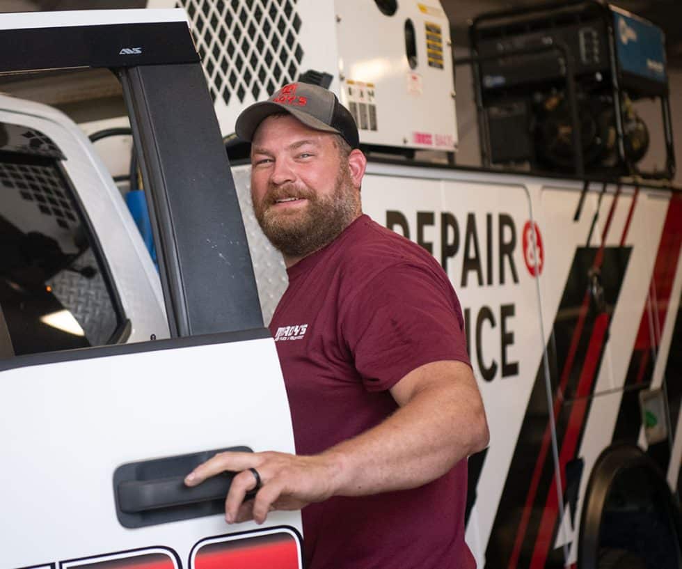 Mobile Truck Repair | On-Site Heavy Equipment Repair | Troy's Truck and ...